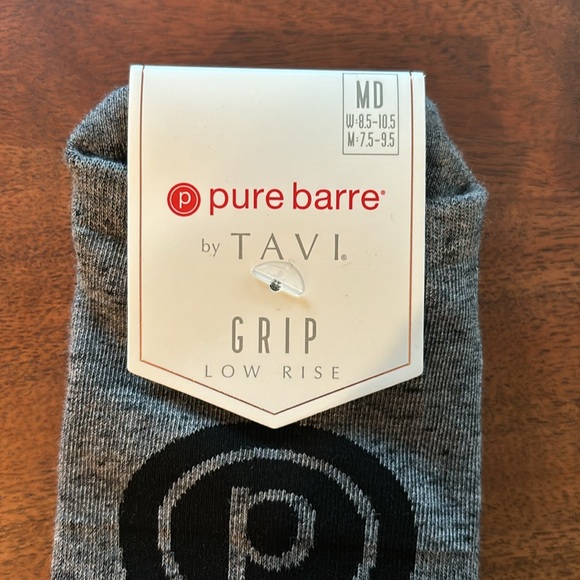 Pure Barre | Accessories | Pure Barre Grey Circle P Low Rise Grip Socks ...